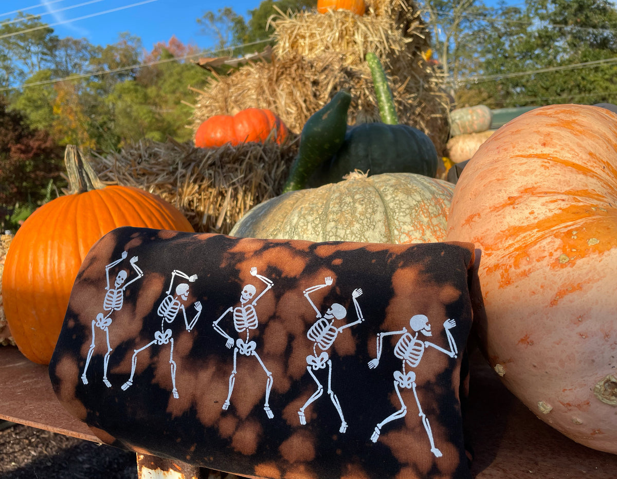 reverse-dyed dancing skeleton crewneck – Dyed by Pey
